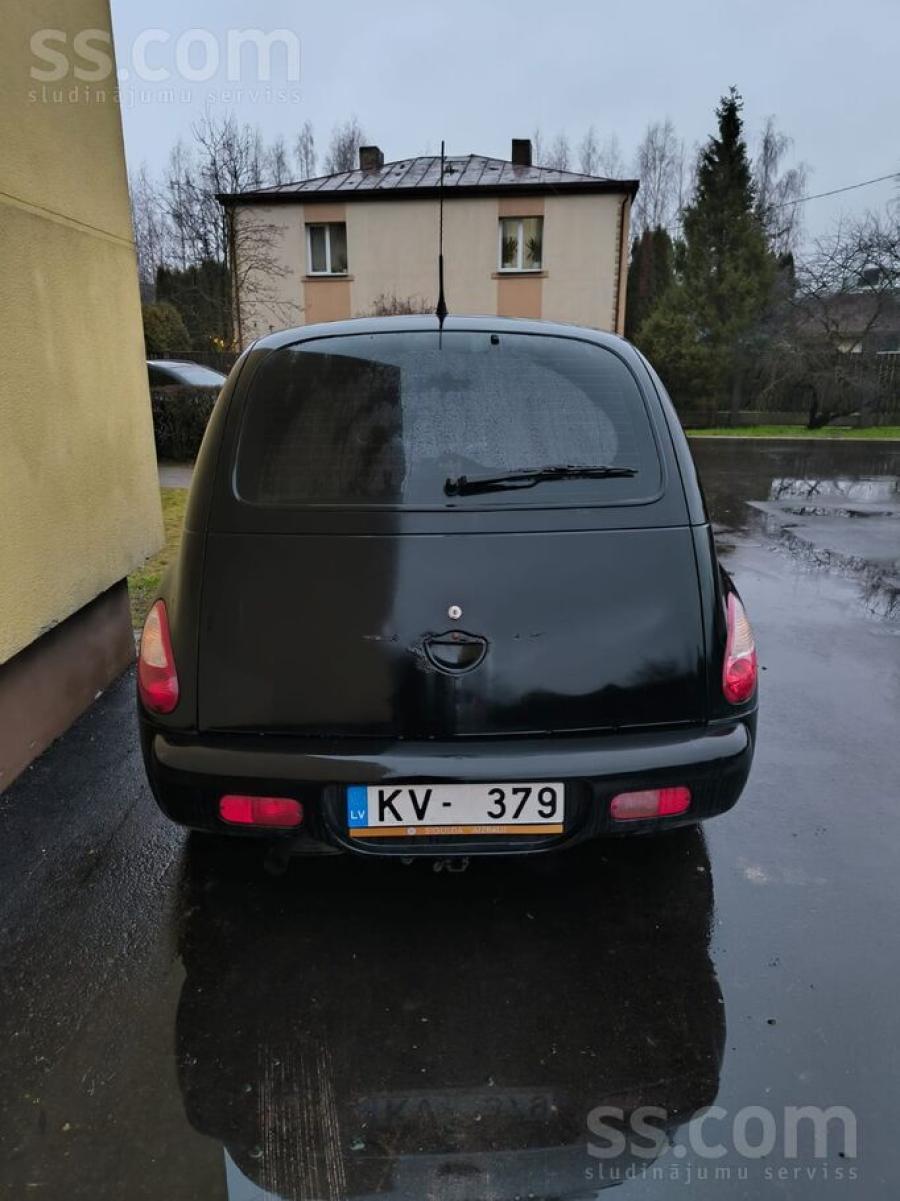 Melns Chrysler PT Cruiser 2005 Bauska, ar dzinēja tilpumu 2.20 L un nobraukumu 301 tūkst. km par 350 €, foto 3 vietnē AUTOMOTO.COM.LV