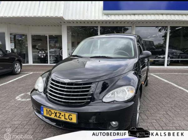 Black Chrysler PT Cruiser 2007 in Kaunas, with an engine capacity of 2.20 L and mileage of 93 thousand km for 2950 €, photo 3 on AUTOMOTO.COM.LV