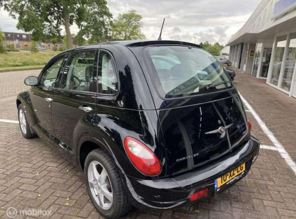 Black Chrysler PT Cruiser 2007 in Kaunas, with an engine capacity of 2.20 L and mileage of 93 thousand km for 2950 €, photo 5 on AUTOMOTO.COM.LV