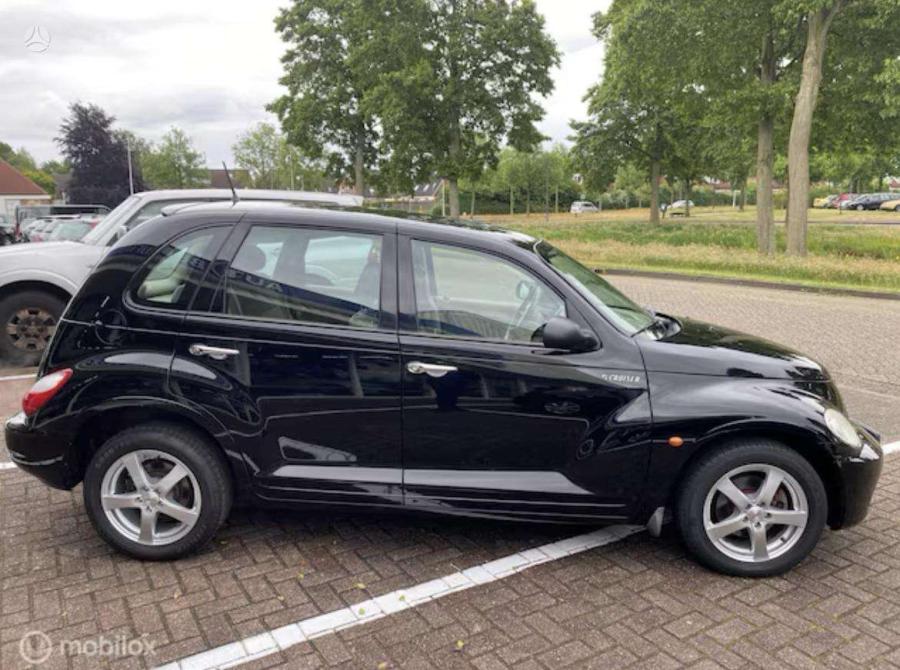 Black Chrysler PT Cruiser 2007 in Kaunas, with an engine capacity of 2.20 L and mileage of 93 thousand km for 2950 €, photo 7 on AUTOMOTO.COM.LV