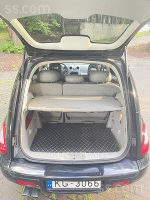 Melns Chrysler PT Cruiser 2007 Rīga, ar dzinēja tilpumu 2.40 L un nobraukumu 166 tūkst. km par 1600 €, foto 10 vietnē AUTOMOTO.COM.LV