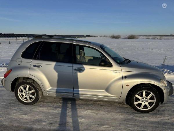 Grey Chrysler PT Cruiser 2002 in Klaipeda, with an engine capacity of 2.00 L and mileage of 260 thousand km for 875 €, photo 8 on AUTOMOTO.COM.LV