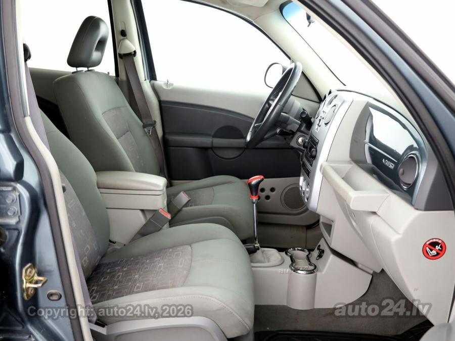 Pelēks Chrysler PT Cruiser 2006 Tallina, ar dzinēja tilpumu 2.10 L un nobraukumu 243 tūkst. km par 799 €, foto 7 vietnē AUTOMOTO.COM.LV