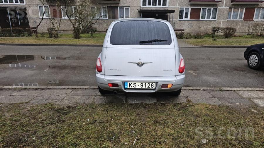 Grey Chrysler PT Cruiser 2006 in Riga, with an engine capacity of 2.20 L and mileage of 284 thousand km for 1555 €, photo 5 on AUTOMOTO.COM.LV
