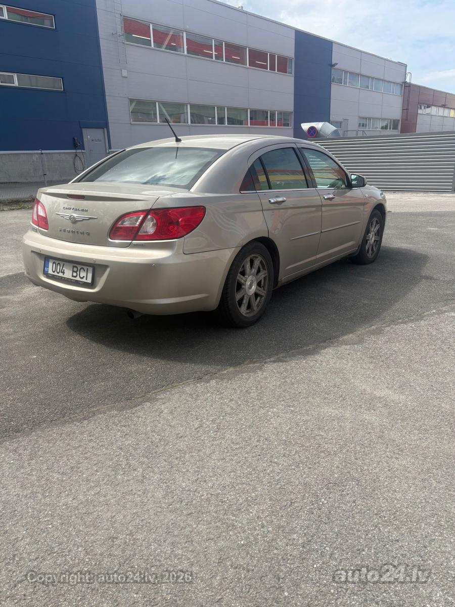 Smilšu krāsa Chrysler Sebring 2010 Tallina, ar dzinēja tilpumu 2.70 L un nobraukumu 175 tūkst. km par 800 €, foto 6 vietnē AUTOMOTO.COM.LV
