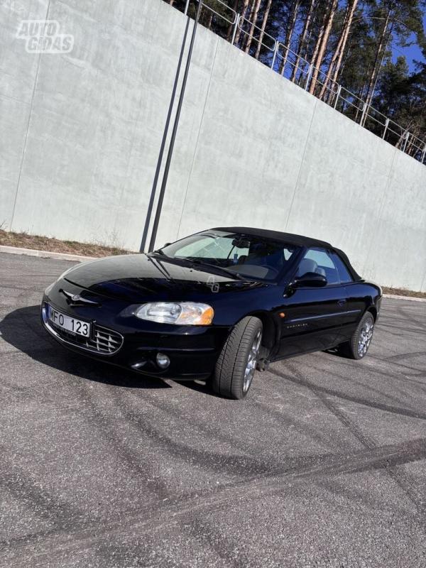 Black Chrysler Sebring 2001 in Kaunas, with an engine capacity of 2.70 L and mileage of 391 thousand km for 2150 €, photo 9 on AUTOMOTO.COM.LV