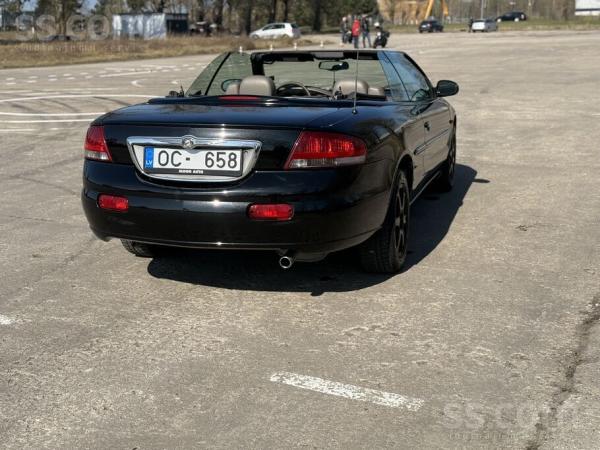 Black Chrysler Sebring 2002 in Liepaja, with an engine capacity of 2.70 L and mileage of 183 thousand km for 1295 €, photo 2 on AUTOMOTO.COM.LV