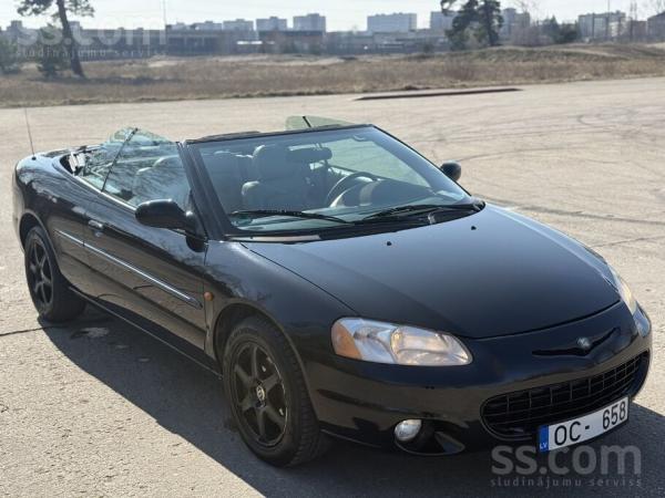 Black Chrysler Sebring 2002 in Liepaja, with an engine capacity of 2.70 L and mileage of 183 thousand km for 1295 €, photo 3 on AUTOMOTO.COM.LV