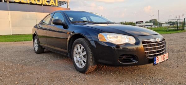 Black Chrysler Sebring 2005 in Riga, with an engine capacity of 2.40 L and mileage of 193 thousand km for 1650 €, photo 8 on AUTOMOTO.COM.LV