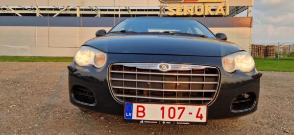 Black Chrysler Sebring 2005 in Riga, with an engine capacity of 2.40 L and mileage of 193 thousand km for 1650 €, photo 9 on AUTOMOTO.COM.LV
