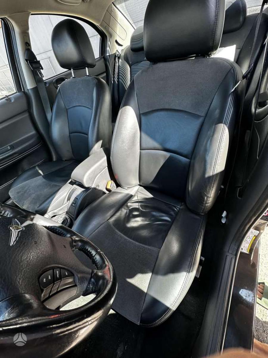 Melns Chrysler Sebring 2006 Viļņa, ar dzinēja tilpumu 2.74 L un nobraukumu 71 tūkst. km par 2500 €, foto 4 vietnē AUTOMOTO.COM.LV
