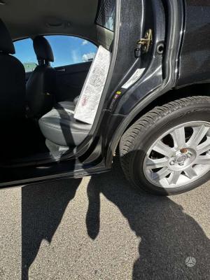 Melns Chrysler Sebring 2006 Viļņa, ar dzinēja tilpumu 2.74 L un nobraukumu 71 tūkst. km par 2500 €, foto 11 vietnē AUTOMOTO.COM.LV