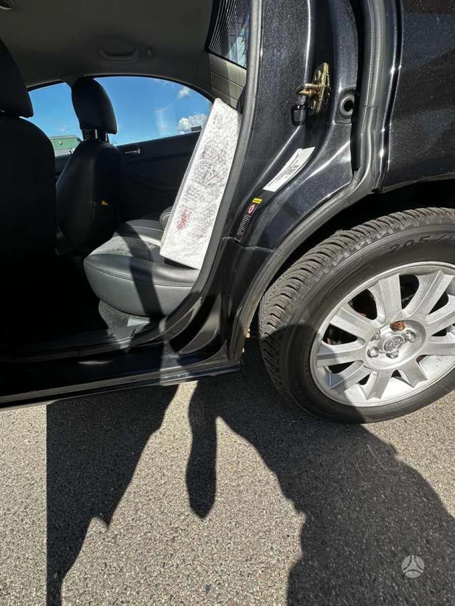 Melns Chrysler Sebring 2006 Viļņa, ar dzinēja tilpumu 2.74 L un nobraukumu 71 tūkst. km par 2500 €, foto 11 vietnē AUTOMOTO.COM.LV
