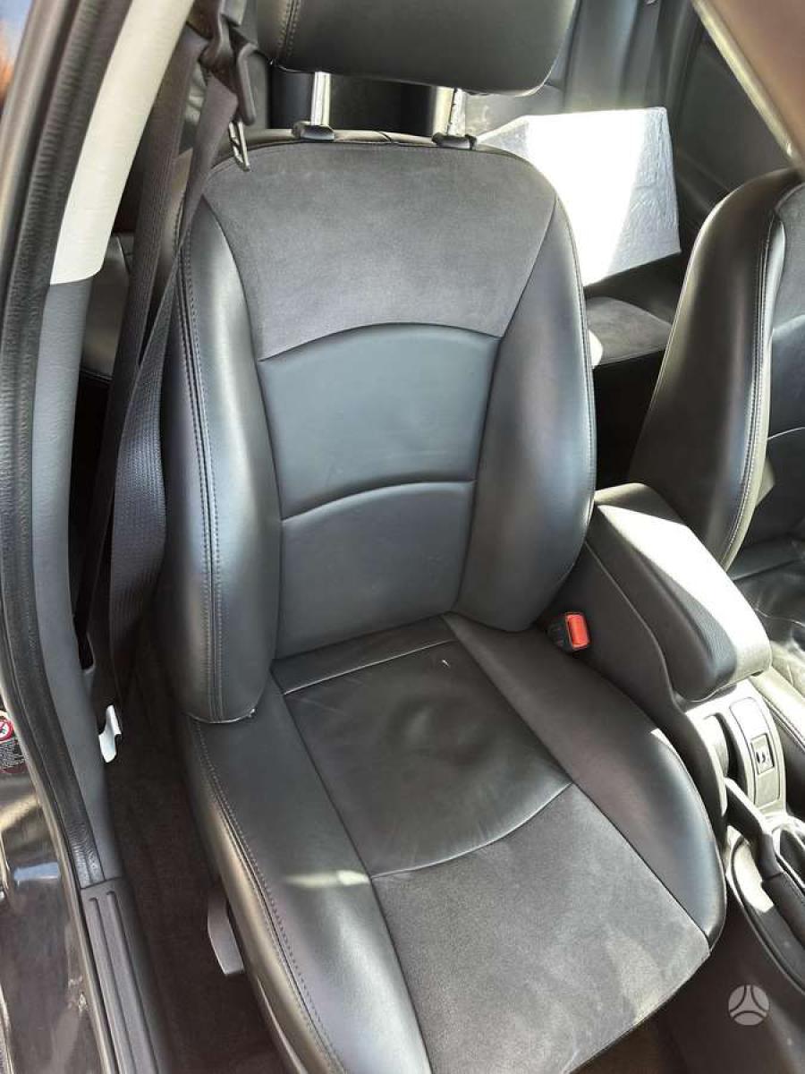Melns Chrysler Sebring 2006 Viļņa, ar dzinēja tilpumu 2.74 L un nobraukumu 71 tūkst. km par 2500 €, foto 25 vietnē AUTOMOTO.COM.LV