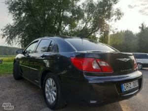 Melns Chrysler Sebring 2008 Prienai, ar dzinēja tilpumu 2.40 L un nobraukumu 179 tūkst. km par 1650 €, foto 4 vietnē AUTOMOTO.COM.LV