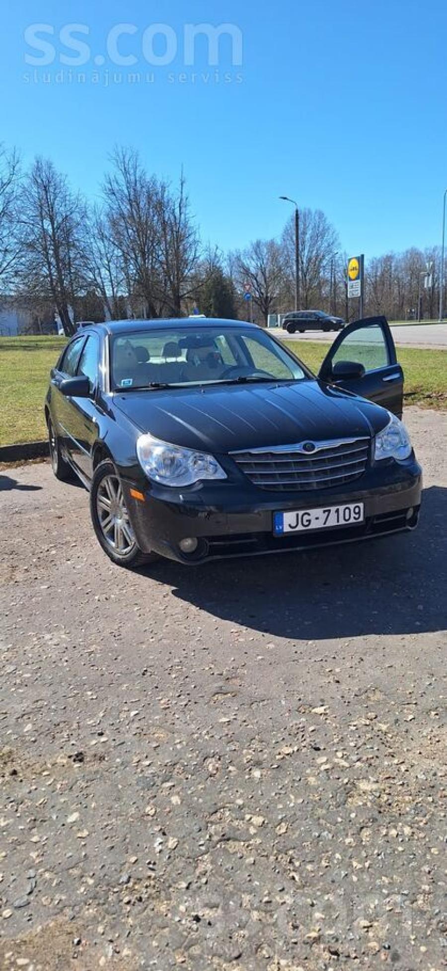Melns Chrysler Sebring 2009 Rīga, ar dzinēja tilpumu 2.40 L un nobraukumu 153 tūkst. km par 1500 €, foto 1 vietnē AUTOMOTO.COM.LV