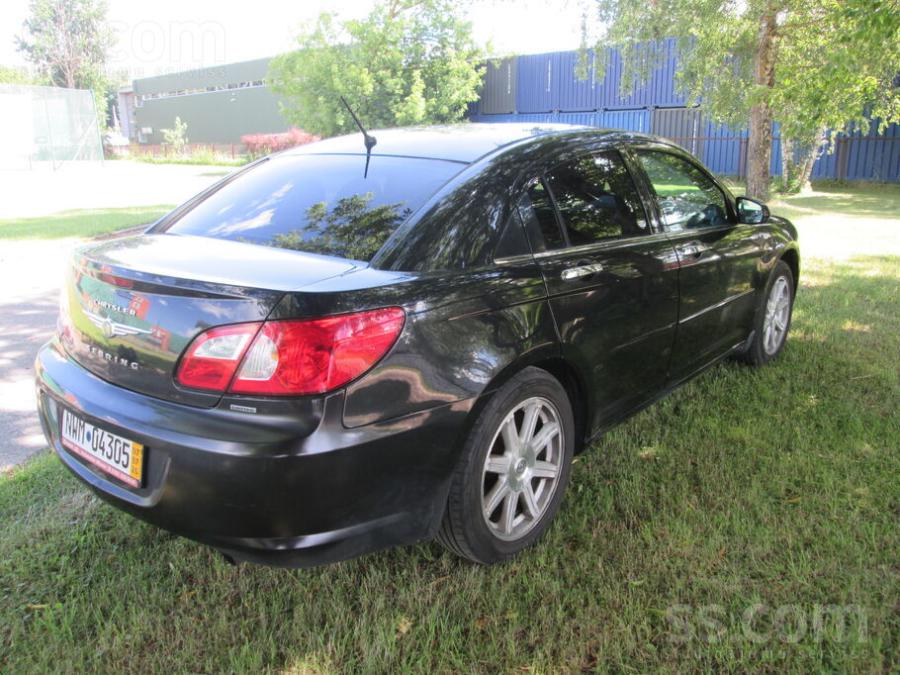 Black Chrysler Sebring 2010 in Riga, with an engine capacity of 2.70 L and mileage of 108 thousand km for 2899 €, photo 5 on AUTOMOTO.COM.LV