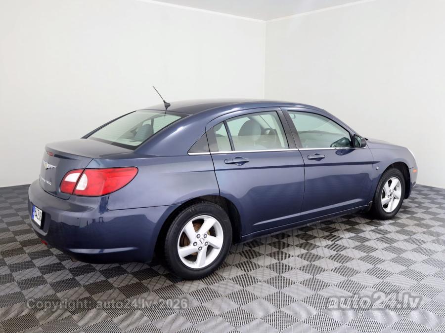 Zils Chrysler Sebring 2007 Tallina, ar dzinēja tilpumu 2.40 L un nobraukumu 98 tūkst. km par 1199 €, foto 4 vietnē AUTOMOTO.COM.LV