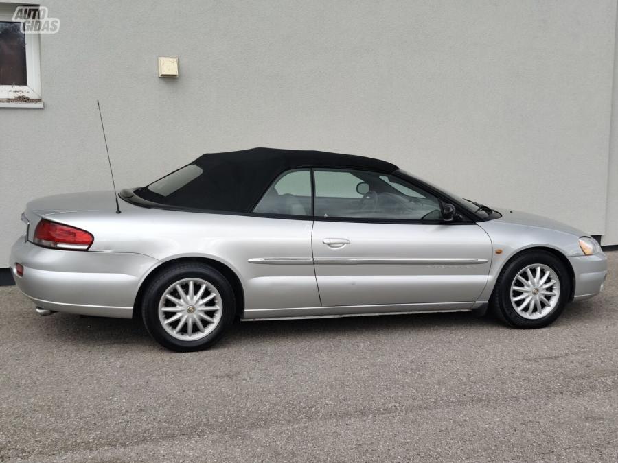 Pelēks Chrysler Sebring 2001 Jonava, ar dzinēja tilpumu 2.70 L un nobraukumu 131 tūkst. km par 2990 €, foto 5 vietnē AUTOMOTO.COM.LV