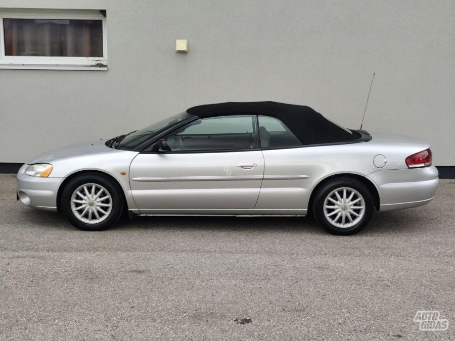 Pelēks Chrysler Sebring 2001 Jonava, ar dzinēja tilpumu 2.70 L un nobraukumu 131 tūkst. km par 2990 €, foto 9 vietnē AUTOMOTO.COM.LV