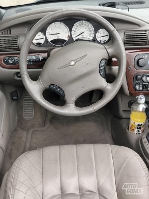 Pelēks Chrysler Sebring 2001 Jonava, ar dzinēja tilpumu 2.70 L un nobraukumu 131 tūkst. km par 2990 €, foto 24 vietnē AUTOMOTO.COM.LV