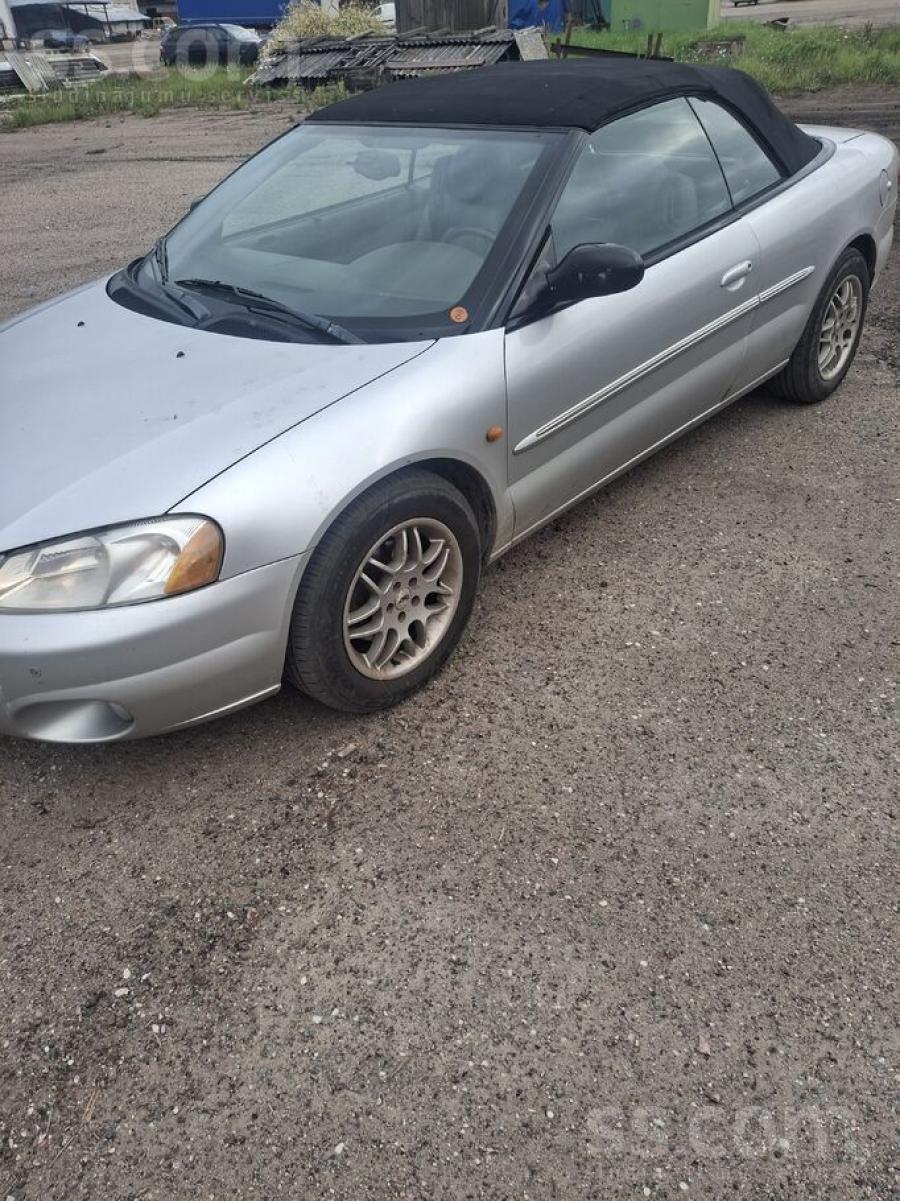 Pelēks Chrysler Sebring 2001 Limbaži, ar dzinēja tilpumu 2.00 L un nobraukumu 295 tūkst. km par 1100 €, foto 1 vietnē AUTOMOTO.COM.LV