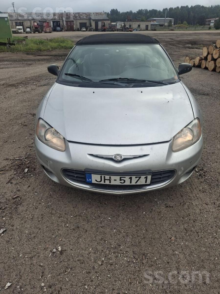 Pelēks Chrysler Sebring 2001 Limbaži, ar dzinēja tilpumu 2.00 L un nobraukumu 295 tūkst. km par 1100 €, foto 4 vietnē AUTOMOTO.COM.LV