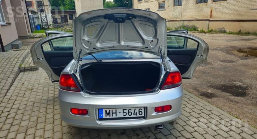 Grey Chrysler Sebring 2002 in Bauska, with an engine capacity of 2.70 L and mileage of 217 thousand km for 899 €, photo 9 on AUTOMOTO.COM.LV