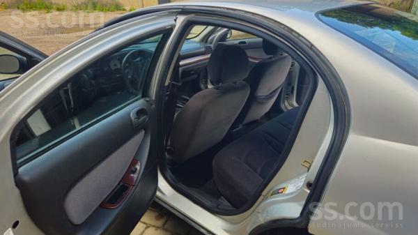 Grey Chrysler Sebring 2002 in Bauska, with an engine capacity of 2.70 L and mileage of 217 thousand km for 899 €, photo 11 on AUTOMOTO.COM.LV