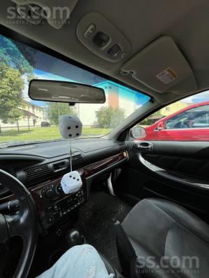 Pelēks Chrysler Sebring 2003 Rīga, ar dzinēja tilpumu 2.70 L un nobraukumu 227 tūkst. km par 2000 €, foto 6 vietnē AUTOMOTO.COM.LV