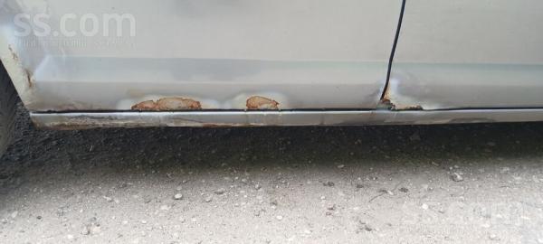 Pelēks Chrysler Sebring 2005 Preiļi, ar dzinēja tilpumu 2.70 L un nobraukumu 272 tūkst. km par 300 €, foto 5 vietnē AUTOMOTO.COM.LV