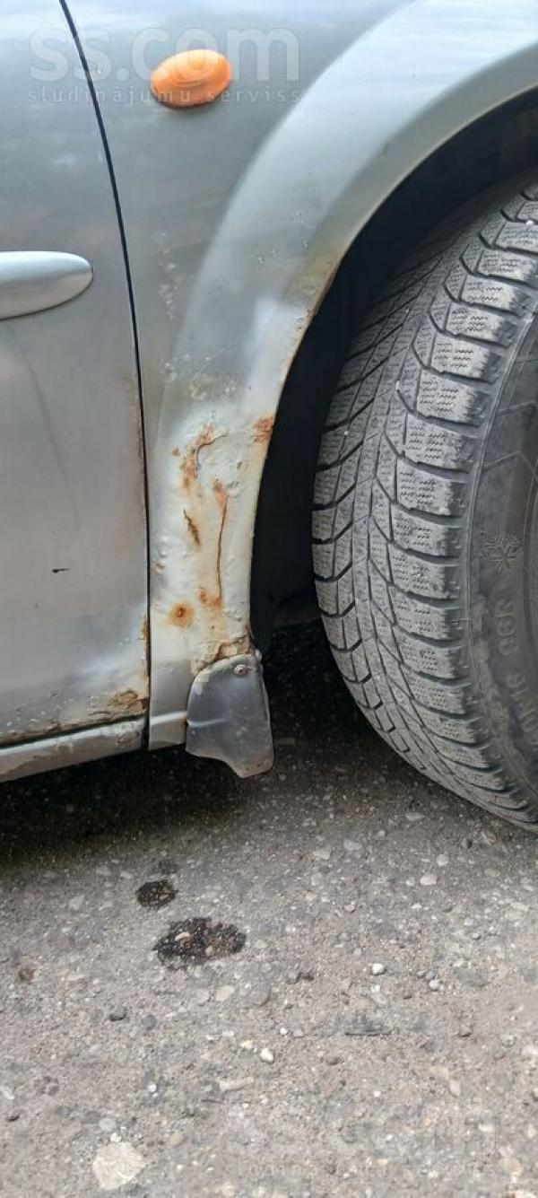 Pelēks Chrysler Sebring 2005 Preiļi, ar dzinēja tilpumu 2.70 L un nobraukumu 272 tūkst. km par 300 €, foto 6 vietnē AUTOMOTO.COM.LV