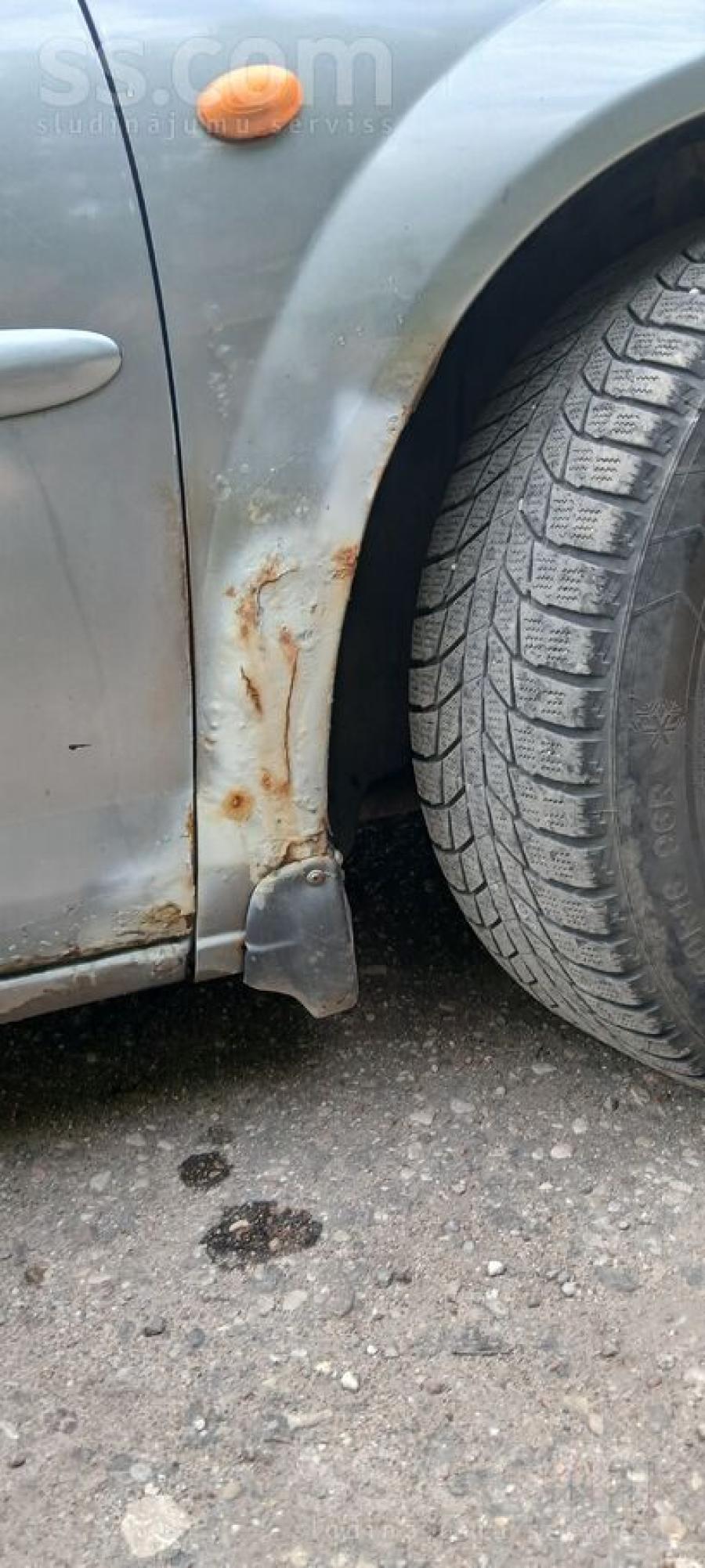 Pelēks Chrysler Sebring 2005 Preiļi, ar dzinēja tilpumu 2.70 L un nobraukumu 272 tūkst. km par 300 €, foto 7 vietnē AUTOMOTO.COM.LV