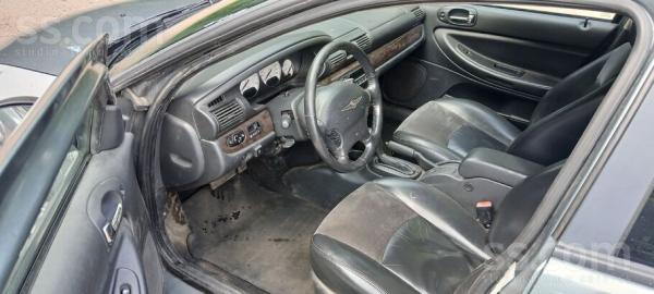 Pelēks Chrysler Sebring 2005 Preiļi, ar dzinēja tilpumu 2.70 L un nobraukumu 272 tūkst. km par 300 €, foto 10 vietnē AUTOMOTO.COM.LV
