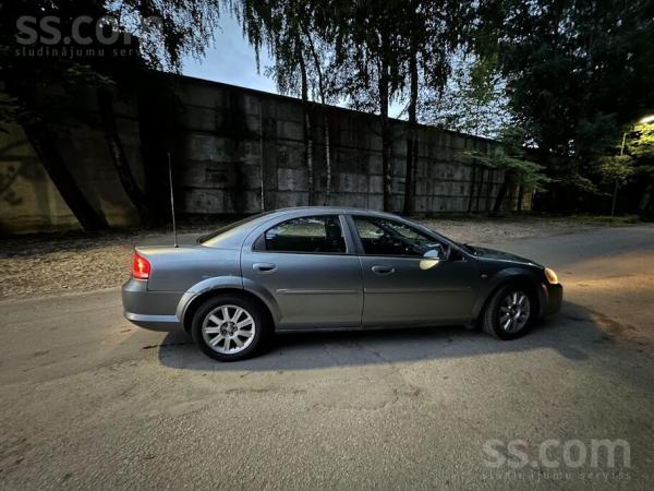 Grey Chrysler Sebring 2006 in Riga, with an engine capacity of 2.70 L and mileage of 233 thousand km for 1650 €, photo 3 on AUTOMOTO.COM.LV