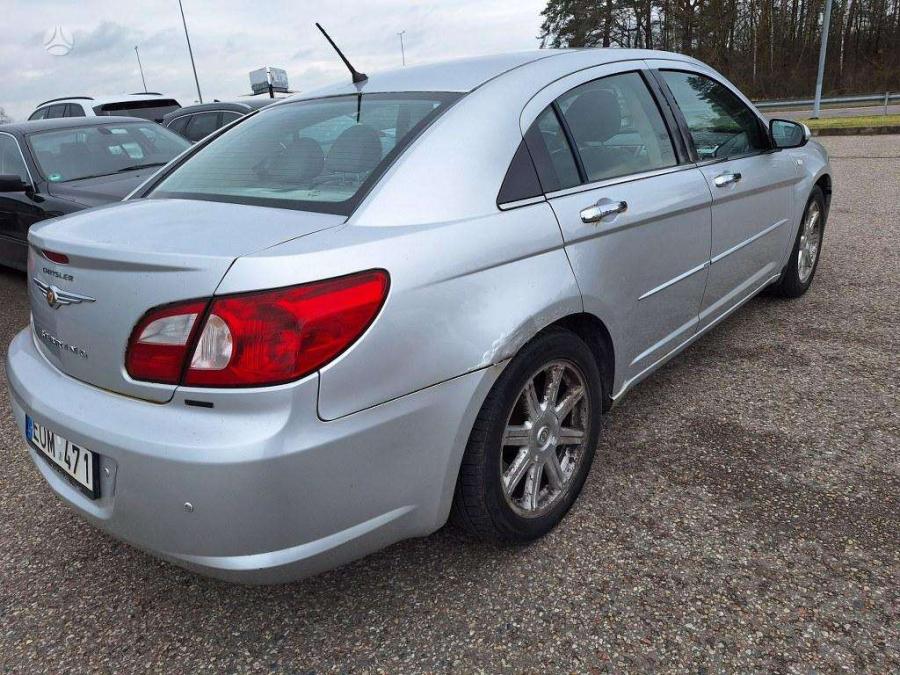 Pelēks Chrysler Sebring 2007 Viļņa, ar dzinēja tilpumu 2.36 L un nobraukumu 171 tūkst. km par 1900 €, foto 3 vietnē AUTOMOTO.COM.LV