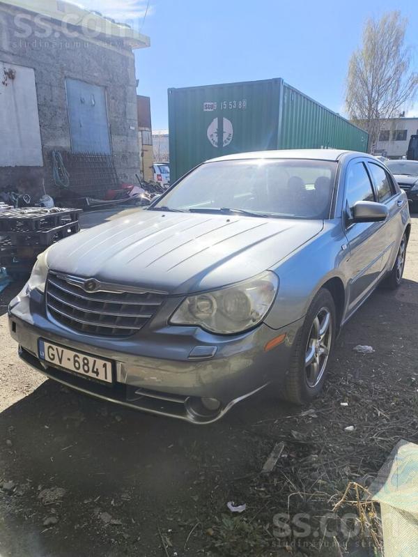 Pelēks Chrysler Sebring 2007 Rīga, ar dzinēja tilpumu 2.40 L un nobraukumu 298 tūkst. km par 1300 €, foto 1 vietnē AUTOMOTO.COM.LV