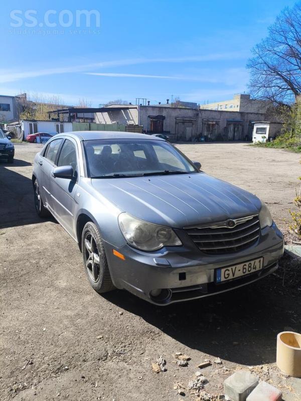 Pelēks Chrysler Sebring 2007 Rīga, ar dzinēja tilpumu 2.40 L un nobraukumu 298 tūkst. km par 1300 €, foto 2 vietnē AUTOMOTO.COM.LV