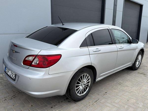 Grey Chrysler Sebring 2009 in Vilnius, with an engine capacity of 2.40 L and mileage of 152 thousand km for 1500 €, photo 5 on AUTOMOTO.COM.LV
