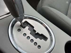 Pelēks Chrysler Sebring 2009 Viļņa, ar dzinēja tilpumu 2.40 L un nobraukumu 152 tūkst. km par 1500 €, foto 15 vietnē AUTOMOTO.COM.LV