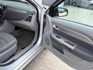 Pelēks Chrysler Sebring 2009 Viļņa, ar dzinēja tilpumu 2.40 L un nobraukumu 152 tūkst. km par 1500 €, foto 18 vietnē AUTOMOTO.COM.LV