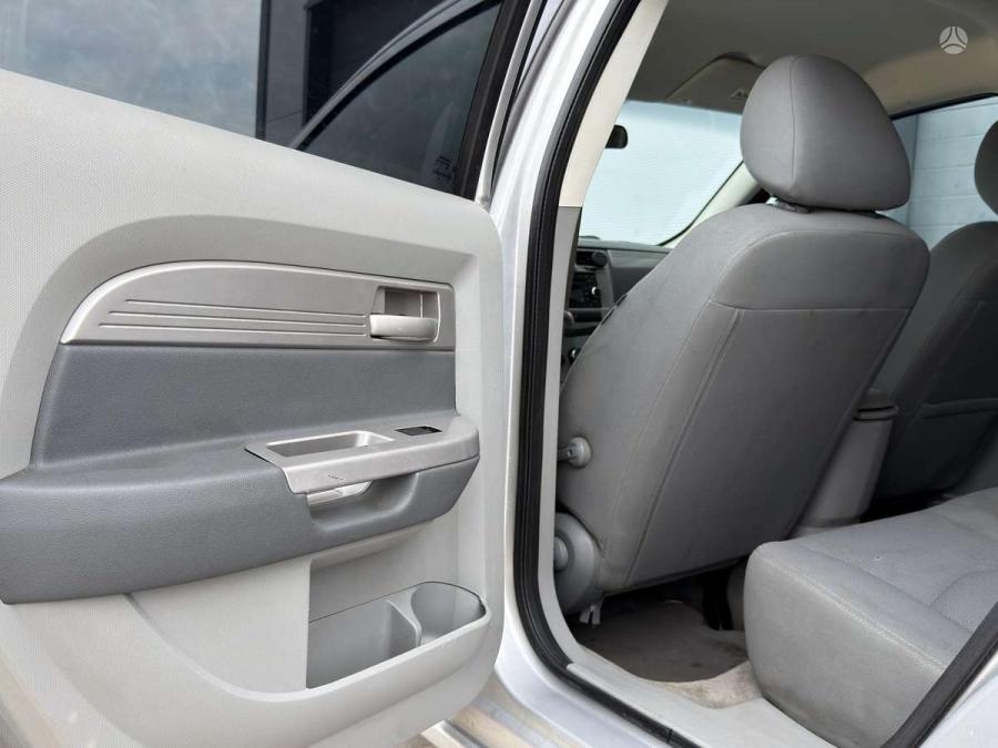 Pelēks Chrysler Sebring 2009 Viļņa, ar dzinēja tilpumu 2.40 L un nobraukumu 152 tūkst. km par 1500 €, foto 21 vietnē AUTOMOTO.COM.LV