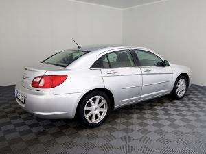 Pelēks Chrysler Sebring 2012 Tallina, ar dzinēja tilpumu 2.40 L un nobraukumu 264 tūkst. km par 1199 €, foto 4 vietnē AUTOMOTO.COM.LV