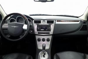 Pelēks Chrysler Sebring 2012 Tallina, ar dzinēja tilpumu 2.40 L un nobraukumu 264 tūkst. km par 1199 €, foto 14 vietnē AUTOMOTO.COM.LV