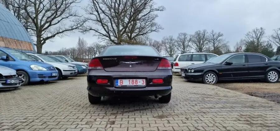 Red Chrysler Sebring 2004 in Valmiera, with an engine capacity of 2.70 L and mileage of 163 thousand km for 1400 €, photo 5 on AUTOMOTO.COM.LV