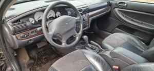 Red Chrysler Sebring 2004 in Valmiera, with an engine capacity of 2.70 L and mileage of 163 thousand km for 1400 €, photo 11 on AUTOMOTO.COM.LV