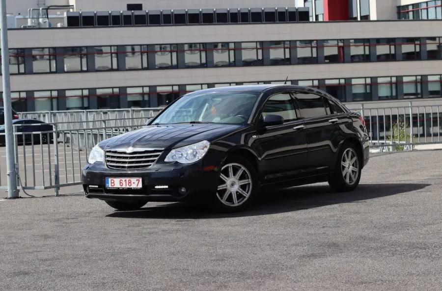 Chrysler Sebring 2010 in Riga, with an engine capacity of 2.70 L and mileage of 118 thousand km for 2580 €, photo 4 on AUTOMOTO.COM.LV