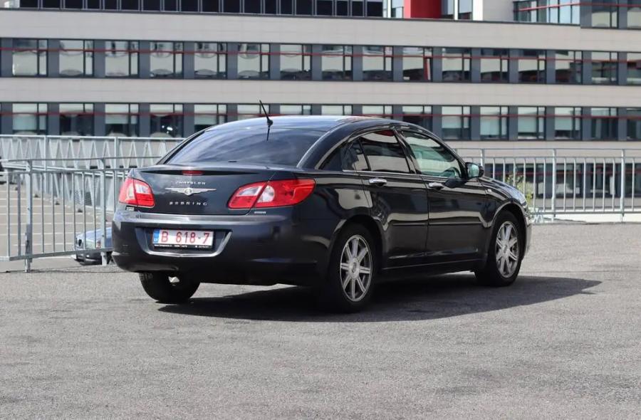 Chrysler Sebring 2010 in Riga, with an engine capacity of 2.70 L and mileage of 118 thousand km for 2580 €, photo 7 on AUTOMOTO.COM.LV