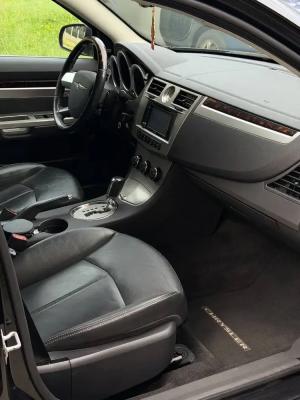 Chrysler Sebring 2010 in Riga, with an engine capacity of 2.70 L and mileage of 118 thousand km for 2580 €, photo 9 on AUTOMOTO.COM.LV