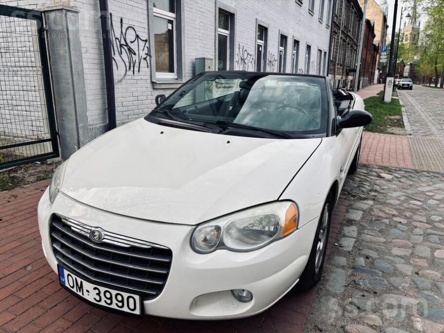 White Chrysler Sebring 2004 in Riga, with an engine capacity of 2.70 L and mileage of 74 thousand km for 3355 €, photo 1 on AUTOMOTO.COM.LV